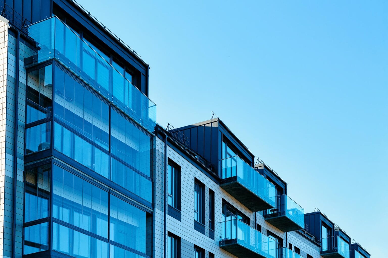 INFINITY GLASS | Più Vetrate - www.piuvetrate.com